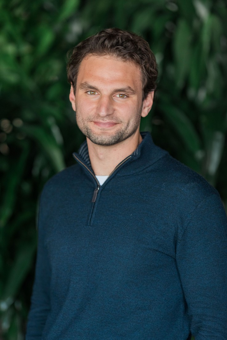 Valiant Capital Partners | Home